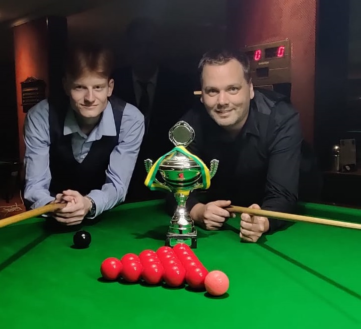Haags Open: derde finale op rij Hugo van Houten; Sebas Kan zet ...